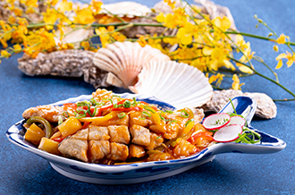 Zeebrasem in zoetzure saus │ Amazing Oriental │ Aziatische Recepten